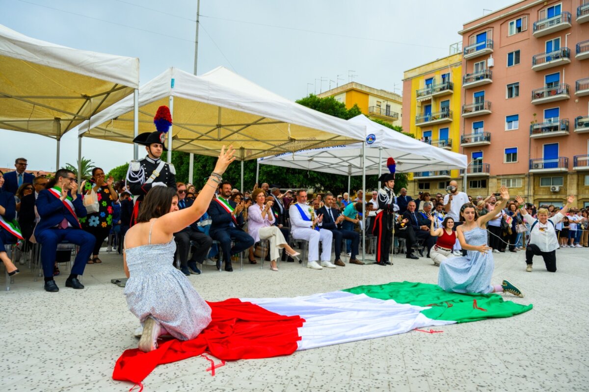 In piazza Santa Lucia i nuovi Cavalieri della Repubblica siracusani ...